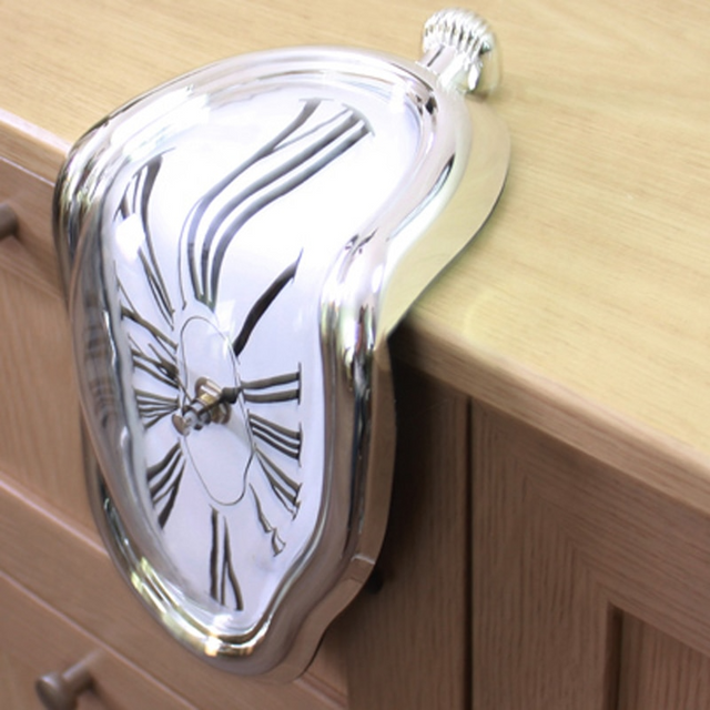 Surreal Melting Distorted Clock - Unique Novel Design – CharmyDecor