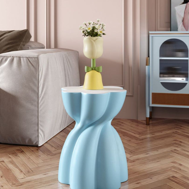 Elegant Flower Shaped Resin Tea Table for Home Décor – CharmyDecor